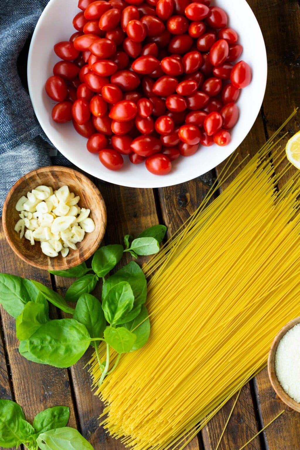 20 Minute Tomato and Basil Angel Hair Pasta Recipe [+ Video]