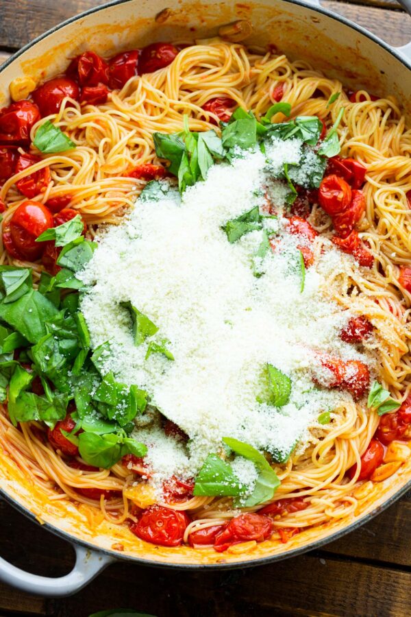20 Minute Tomato and Basil Angel Hair Pasta Recipe [+ Video]