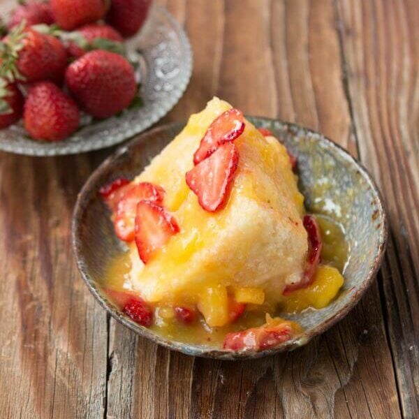 Angel Food Cake with Mango Sauce