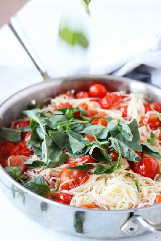 20 Minute Tomato and Basil Angel Hair Pasta Recipe [+ Video]