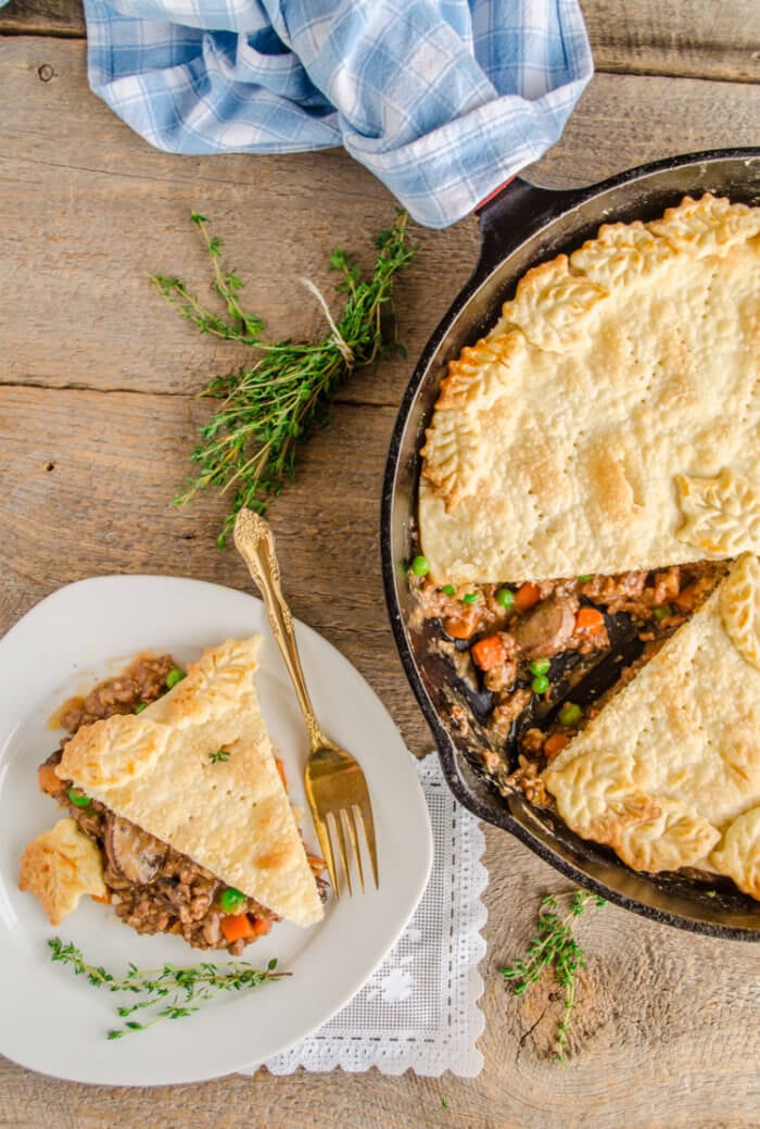30-Minute Skillet Beef Pot Pie Recipe (Quick & Easy!) - Oh Sweet Basil