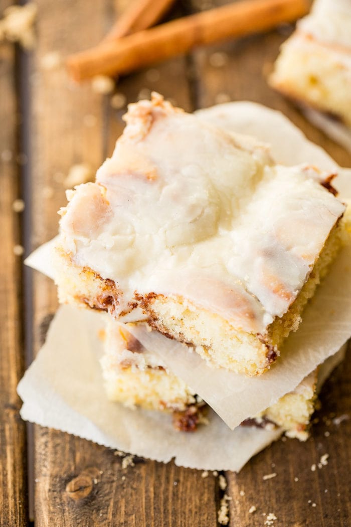 Cinnabon Cinnamon Roll Sheet Cake [+Video]