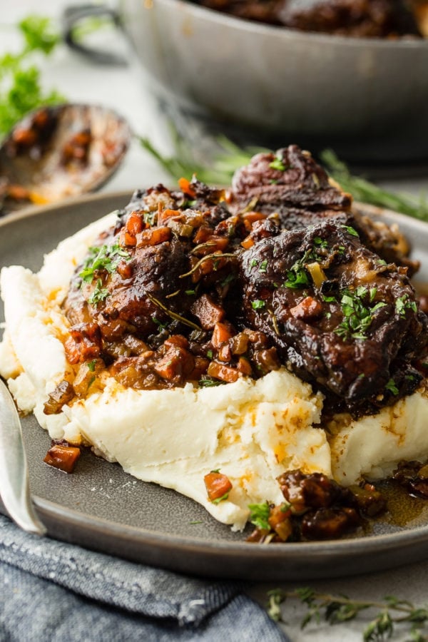 Oven Braised Short Ribs [+ Video]
