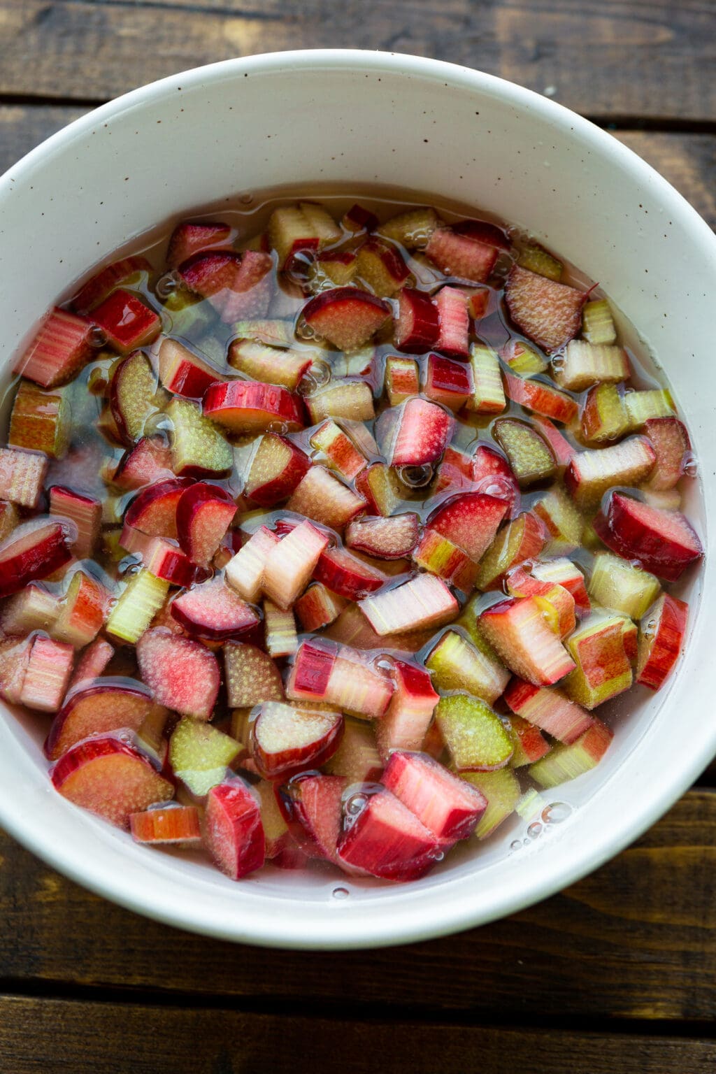 Easy Rhubarb Cake