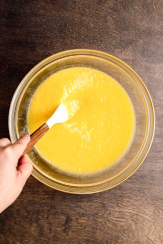 Frozen Mango Dessert with Macadamia Nut Crust