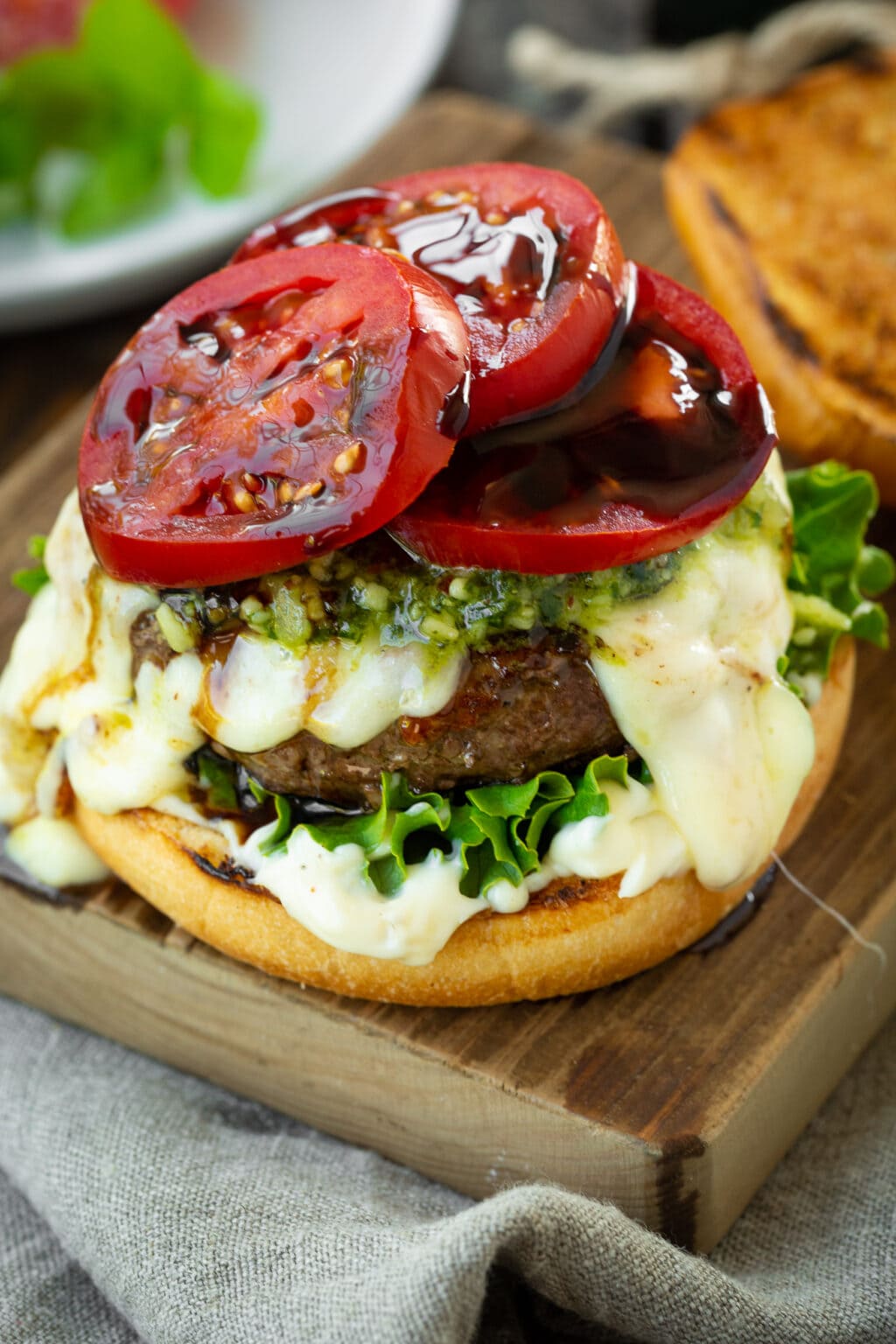 Garlic Pesto Caprese Burgers - Oh Sweet Basil