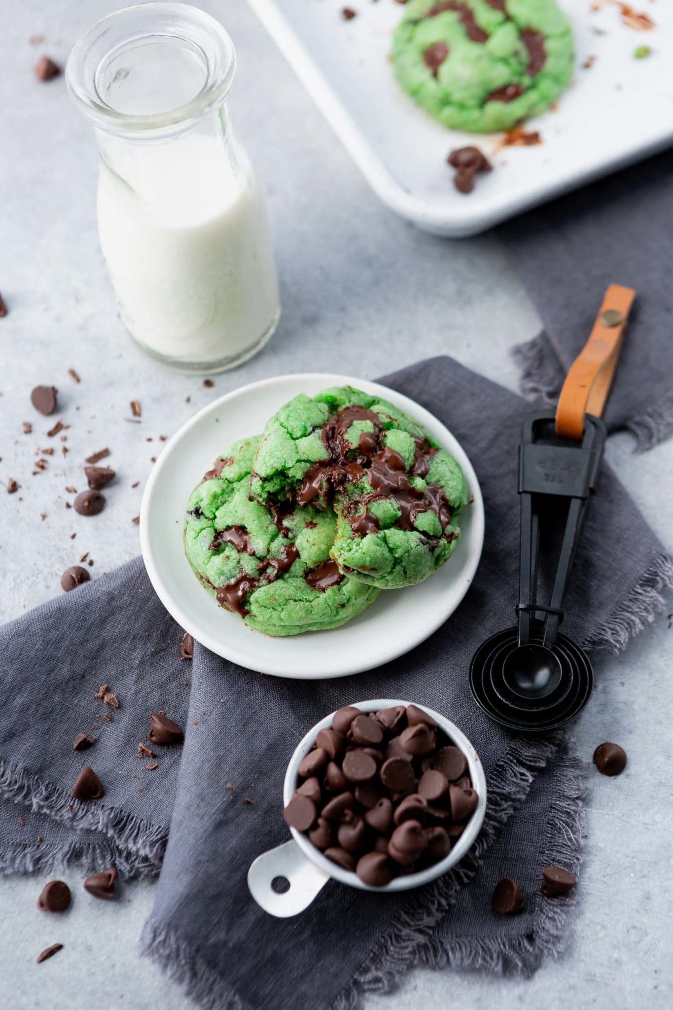 Green Mint Chocolate Chip Cookies - Oh Sweet Basil