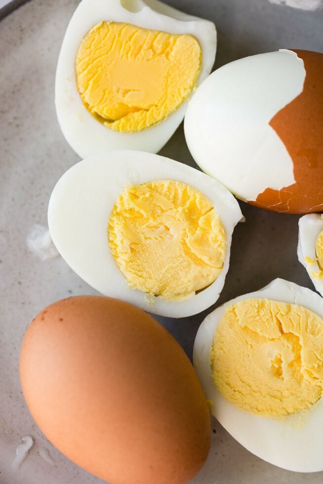 How to Make Perfect Hard Boiled Eggs - Oh Sweet Basil