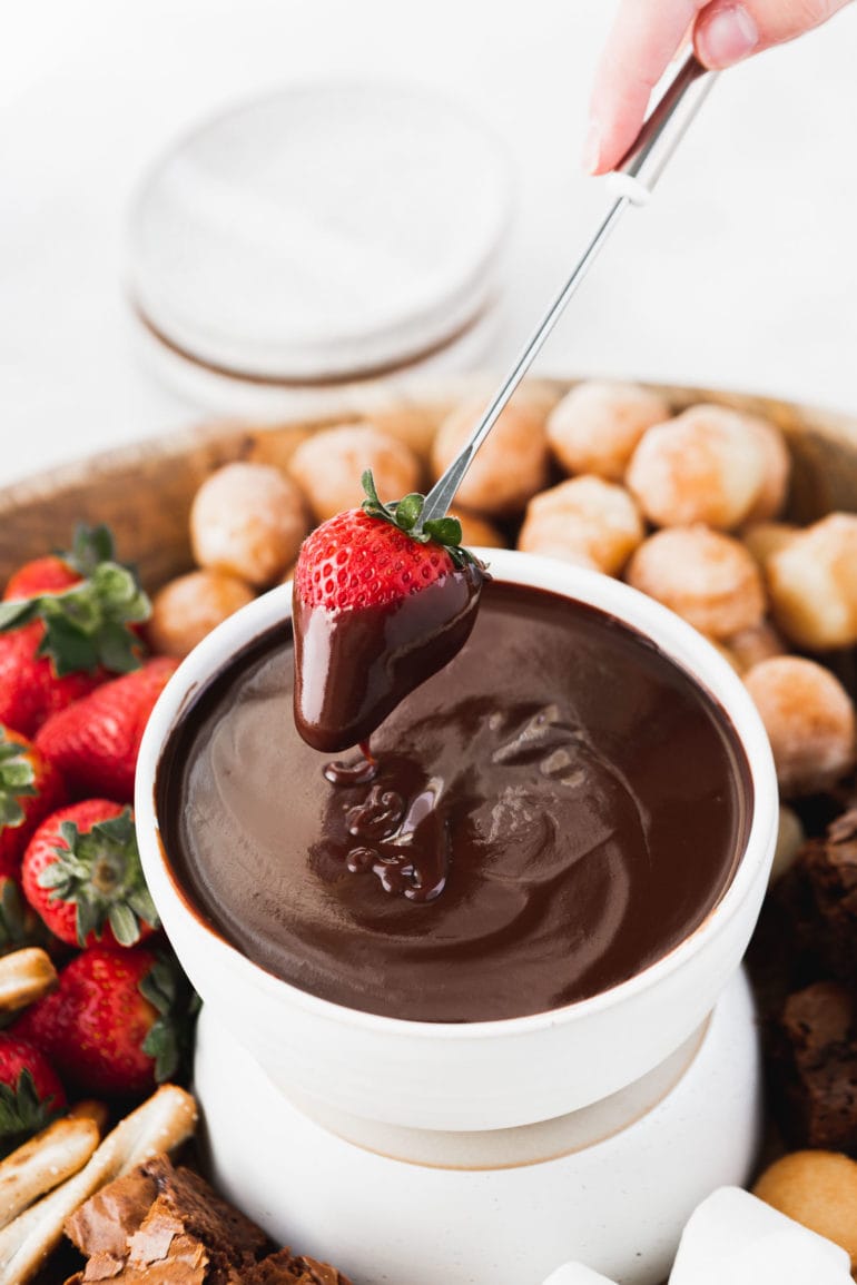 Chocolate Fondue - Oh Sweet Basil