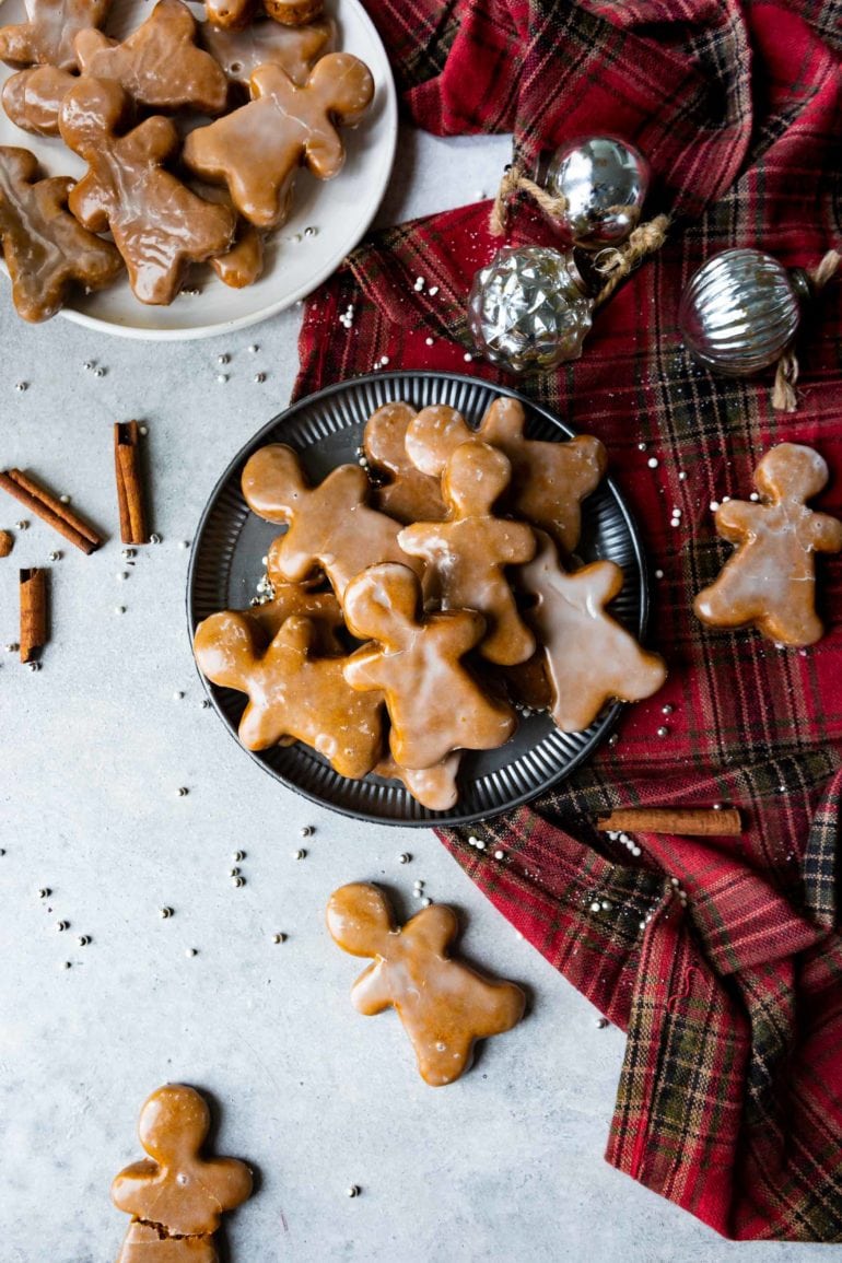 Soft & Chewy Gingerbread Man Cookies - Oh Sweet Basil