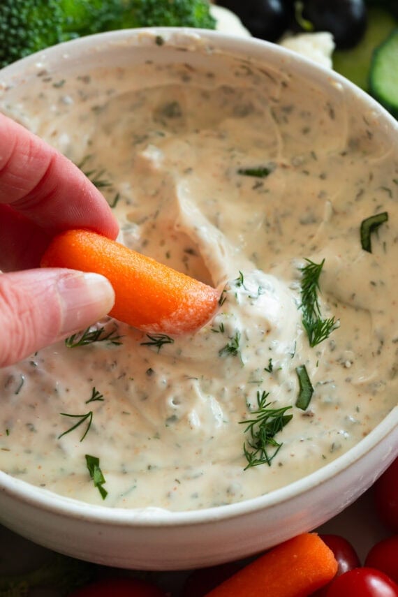Creamy Garlic Herb Veggie Dip